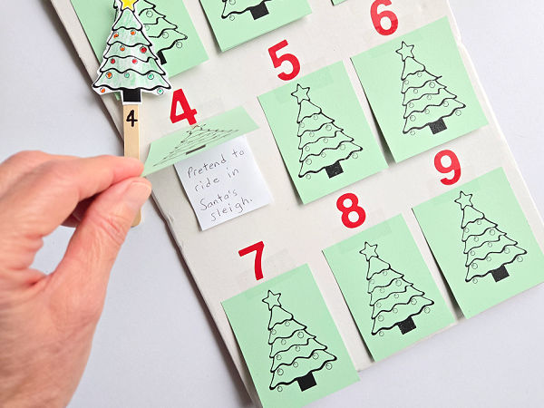 Christmas Lift-the-Flaps Preschool Game - PreschoolToolkit.com